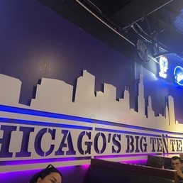 BAT 17 - Updated October 2025 - 401 Photos & 652 Reviews - 1735 Benson ...