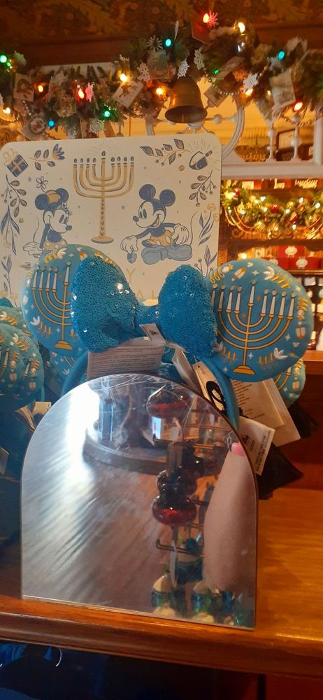 STOR-E - Updated March 2026 - 11 Photos - 1717 S Disneyland Dr, Anaheim ...