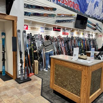 SKI BARN - Updated December 2025 - 34 Photos & 79 Reviews - 846 N State ...