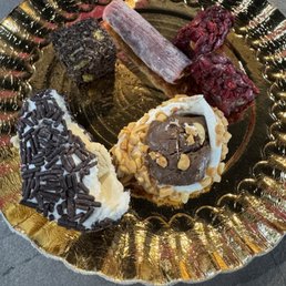 GOLDEN ROASTERY - Updated October 2025 - 269 Photos & 86 Reviews - 3111 ...