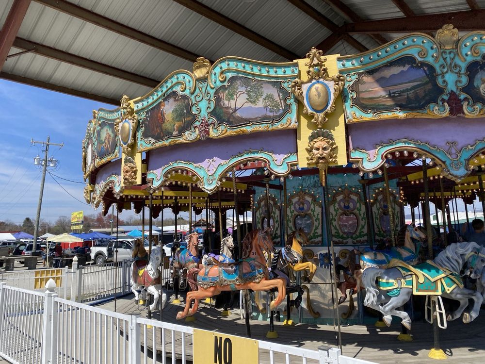 SMILEY’S FLEA MARKET - Updated December 2025 - 34 Photos & 37 Reviews ...