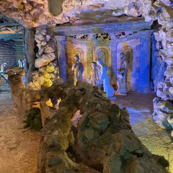 CRYSTAL SHRINE GROTTO - Updated August 2024 - 465 Photos & 57 Reviews ...
