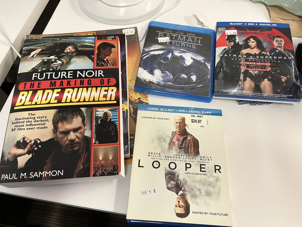 ABC BOOK STORE - Updated October 2024 - 23 Reviews - 662 Yonge Street ...