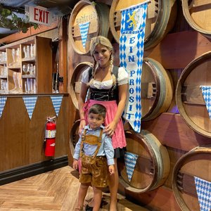 BIERGARTEN - 588 Photos & 347 Reviews - 309 Via De Palmas, Boca Raton ...