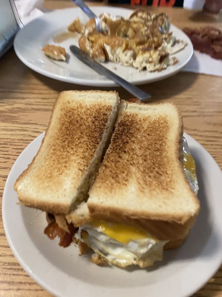 MALLOW’S ROADSIDE CAFE - Updated August 2025 - 13 Reviews - 4869 N Fork ...