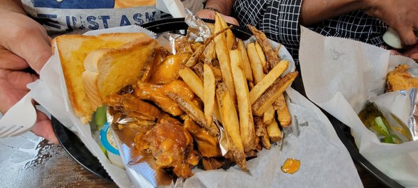 BIG JIM’S WING SHACK - 18 Photos & 24 Reviews - 1557 Williamson Rd ...