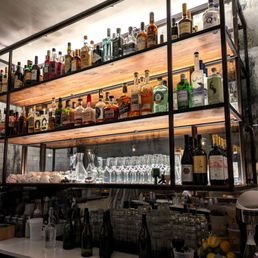 THE ESSENTIAL - Updated April 2025 - 612 Photos & 440 Reviews - 2215 ...