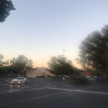 THE FREMONT HUB - Updated November 2025 - 121 Photos & 75 Reviews ...