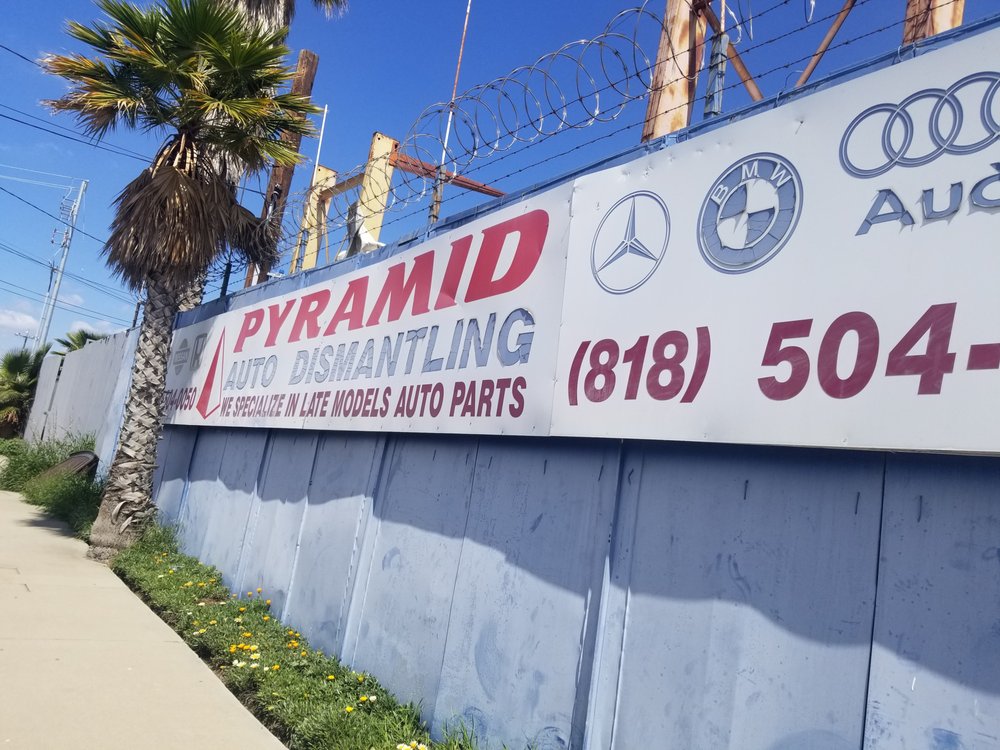 PYRAMID AUTO WRECKING - 9124 De Garmo, Sun Valley, California - Auto ...