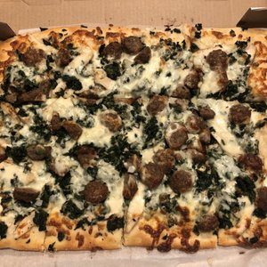 WEDGEWOOD FERNANDO’S PIZZA - AUSTINTOWN - 42 Photos & 82 Reviews ...