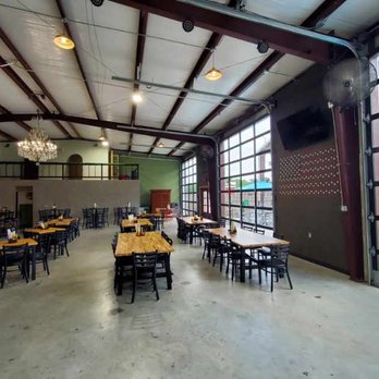 OLD OAK TAPHOUSE - Updated January 2026 - 73 Photos & 37 Reviews ...