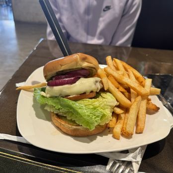 POPPINCORKS BISTRO - Updated December 2025 - 52 Photos & 46 Reviews ...