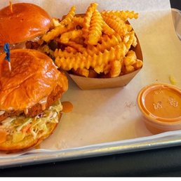 NASH + TENDER ELK GROVE - Updated October 2025 - 125 Photos & 70 ...