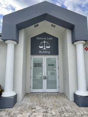 THE LAW OFFICES OF ROBERT DAVID MALOVE - Updated December 2025 - 35 ...