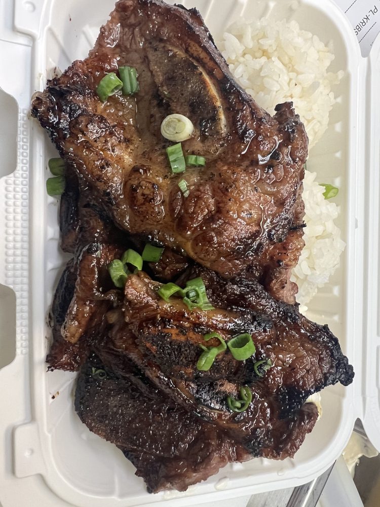 ROXY’S ISLAND GRILL - 11 Photos - 16068 SW Tualatin Sherwood Rd ...