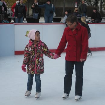 EMPIRE STATE PLAZA ICE RINK - Updated December 2025 - 12 Photos - 36 st ...