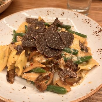 GIULIA - Updated August 2025 - 894 Photos & 618 Reviews - 1682 ...