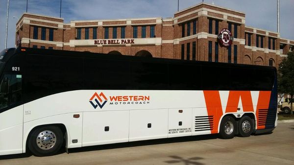 WESTERN MOTORCOACH - Updated September 2025 - 14 Photos - 11318 Bedford ...