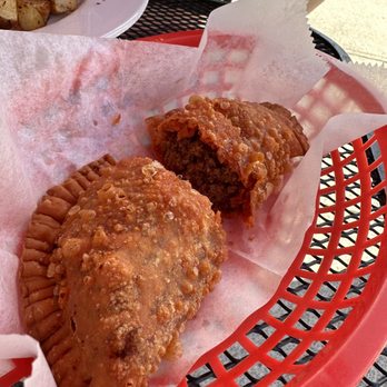 CAFE REYES - Updated September 2024 - 264 Photos & 230 Reviews - 421 ...