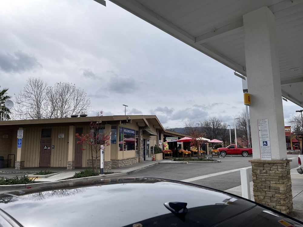 VIEIRA’S SHELL - Updated January 2025 - 25 Photos & 17 Reviews - 850 ...