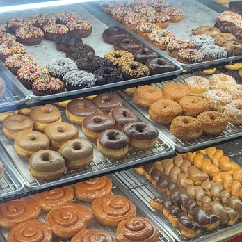 SK DONUTS - Updated June 2024 - 44 Photos & 52 Reviews - 8626 N Lower ...