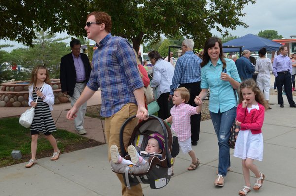 LIFEBRIDGE CHRISTIAN CHURCH - Updated October 2025 - 18 Photos - 10345 ...