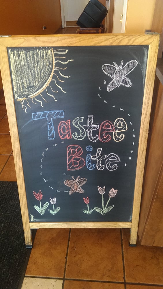 TASTEE BITE - 17 Photos & 61 Reviews - 7000 Burroughs Ave, Plano, IL ...