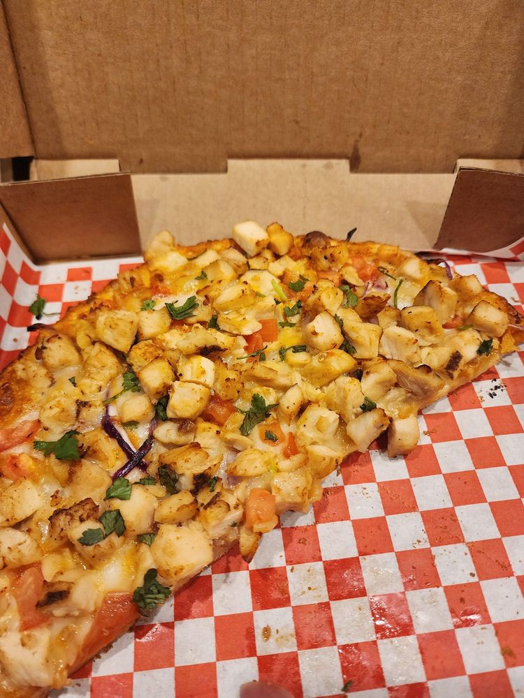 MIGHTY MUNCH MTN CURRY PIZZA - Updated November 2025 - 14 Photos & 12 ...