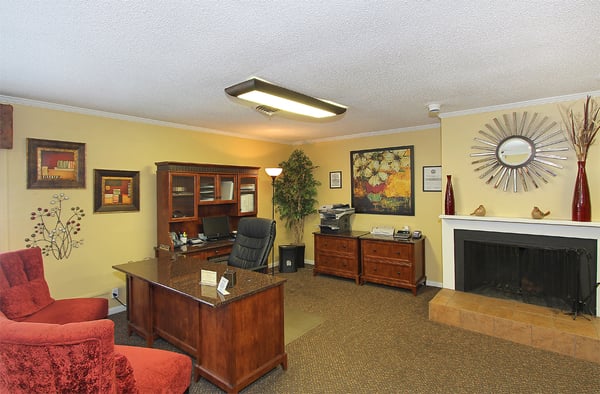 EMERSON AT HARDING - Updated June 2025 - 18 Photos - 380 Harding Pl ...