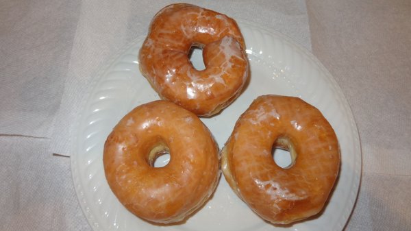 ROS DONUTS - Updated January 2025 - 78 Photos & 103 Reviews - 15918 ...