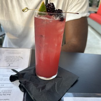 RED MOON TAVERN - Updated January 2025 - 45 Photos & 36 Reviews - 6015 ...