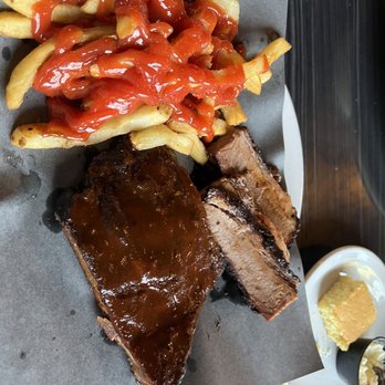 FOOD & FIRE BBQ-TAPHOUSE - Updated November 2024 - 173 Photos & 167 ...