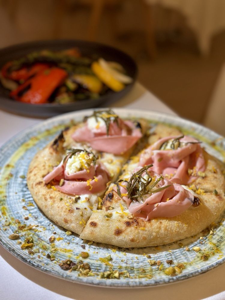 LA MARTOLA - Updated December 2025 - 95 Photos & 26 Reviews - 4702 NE ...