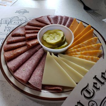 BRAT STOP - Updated June 2024 - 508 Photos & 555 Reviews - 12304 75th ...