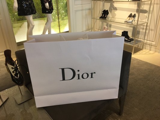 CHRISTIAN DIOR BOUTIQUE - Updated December 2025 - 17 Photos & 11 ...