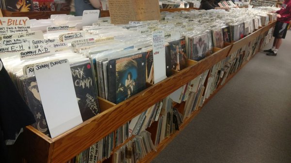 JOE’S RECORD PARADISE - Updated December 2025 - 17 Photos & 81 Reviews ...