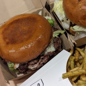 BIG MAX BURGER - Updated October 2024 - 69 Photos & 64 Reviews - 1935 ...