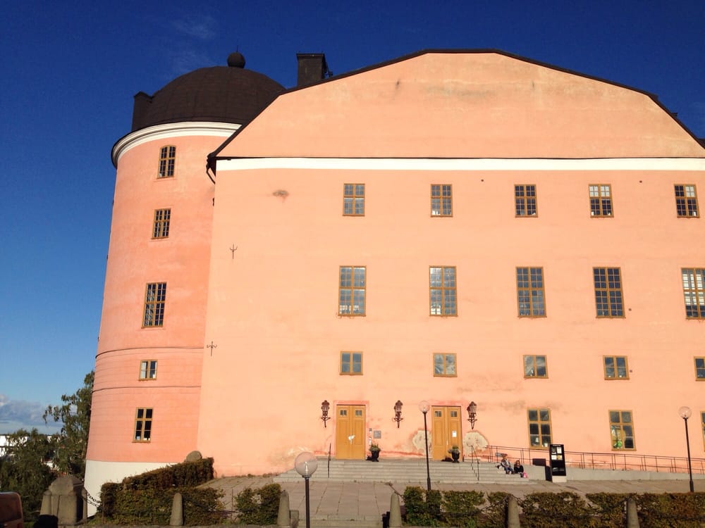 UPPSALA SLOTT - Updated May 2025 - 28 Photos - Drottning Christinas väg ...