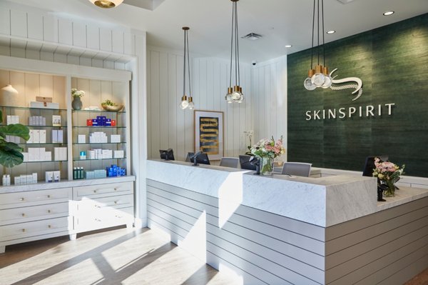 SKINSPIRIT KIRKLAND - TOTEM LAKE - 34 Photos - 11900 NE Village Plaza ...