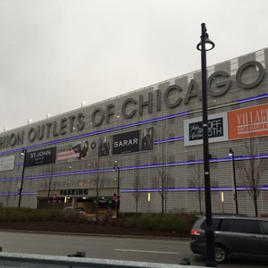 METROPOLIS - Updated October 2025 - Request a Quote - 4500 N Broadway ...