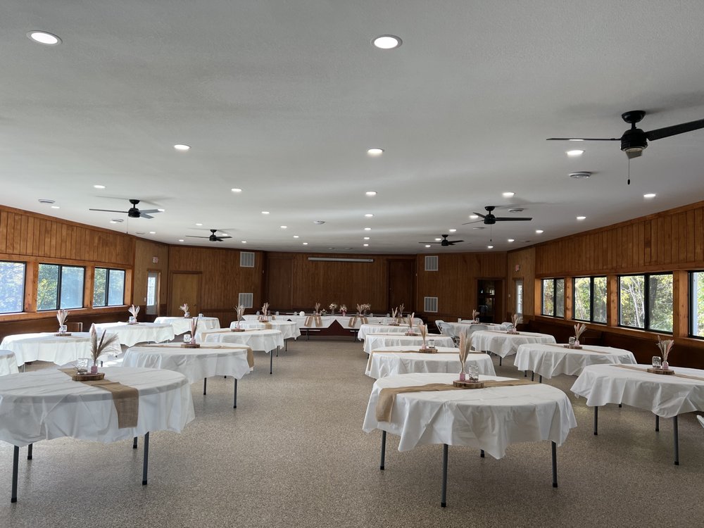 CEDAR RIVER RANCH - Updated October 2025 - 16 Photos - 2798 Casey Ave ...