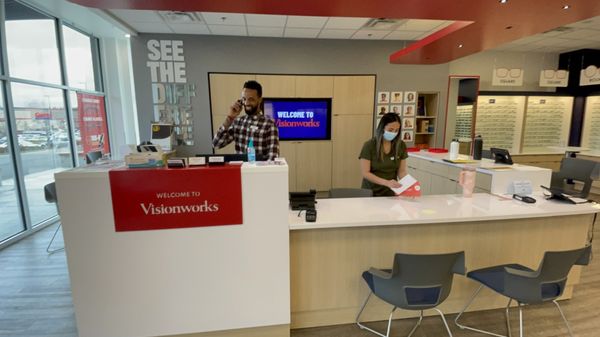 VISIONWORKS DOCTORS OF OPTOMETRY - 13 Photos - 3101 184th St SW ...