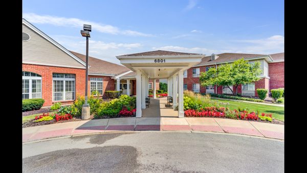 EDEN VISTA BURR RIDGE - Updated January 2026 - 19 Photos - 6801 High ...