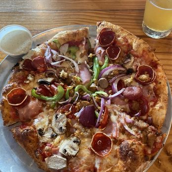 PINTHOUSE PIZZA - Updated 05/2025 - 1099 Photos & 1415 Reviews - 4729 ...