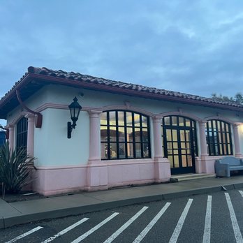 AMTRAK GUADALUPE STATION - Updated October 2025 - 15 Photos - 330 ...