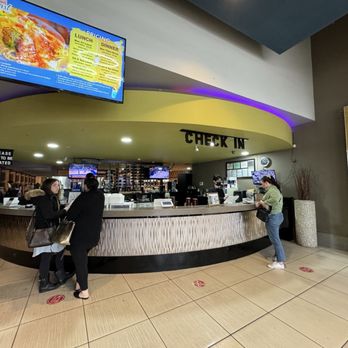 FEAST BUFFET - Updated March 2025 - 2395 Photos & 1486 Reviews - 485 ...