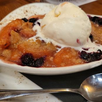 WINBERIE’S RESTAURANT & BAR - Updated May 2024 - 259 Photos & 420 ...