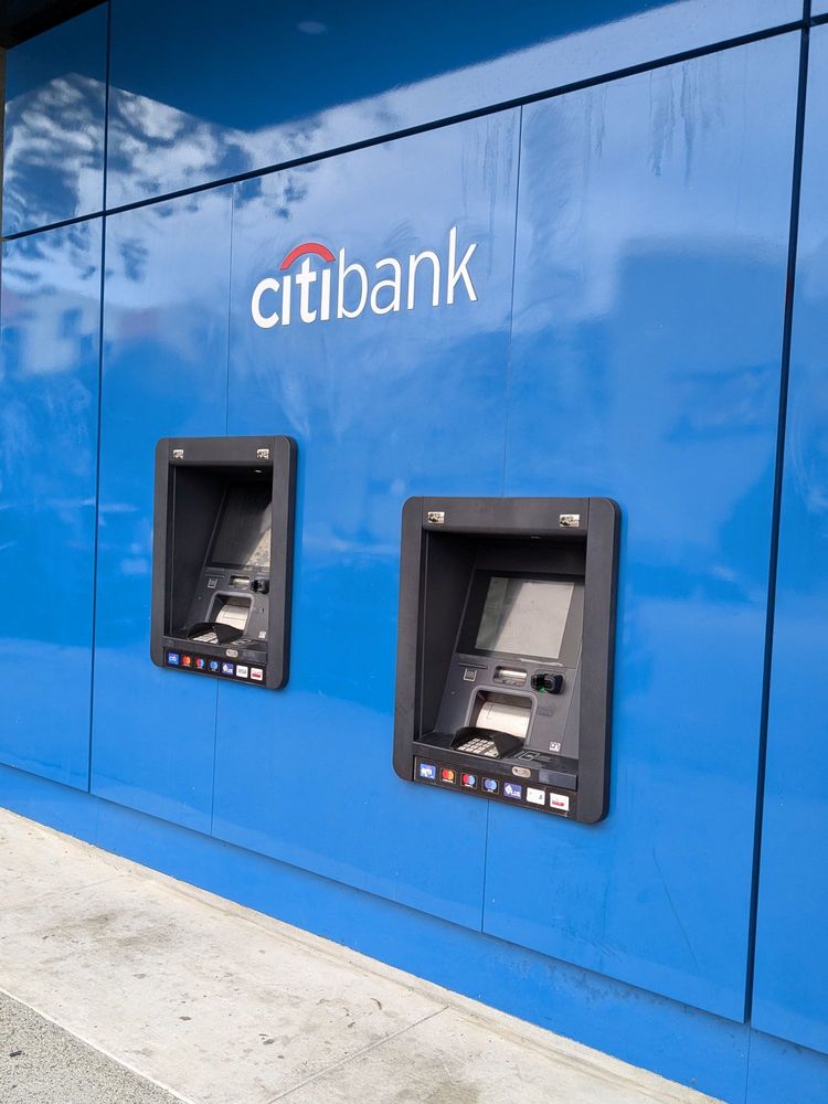 CITIBANK - Updated November 2024 - 211 S Central Ave, Los Angeles ...