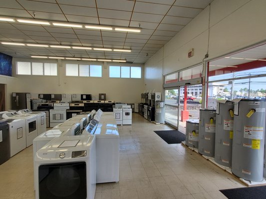 HILO DESIGN CENTER - Updated December 2025 - 660 Kilauea Ave, Hilo ...
