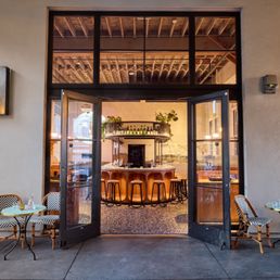 BON DELIRE - Updated December 2025 - 440 Photos & 147 Reviews - Pier 3 ...